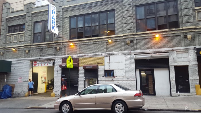554 W 174th St Garage - Parking in New York | ParkMe