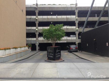StateFarm Arena Sapphire Parking Deck - Parking in Atlanta | ParkMe
