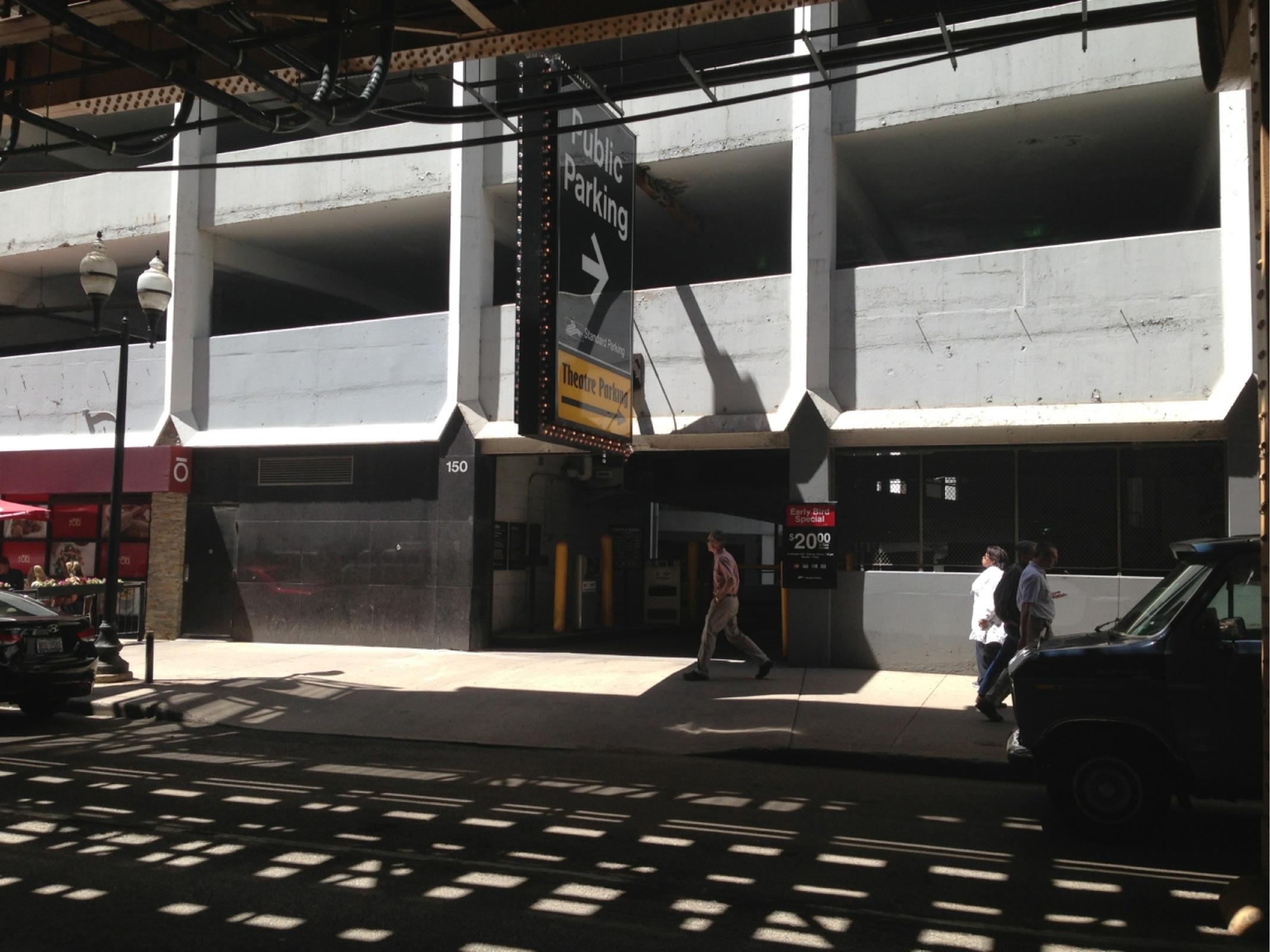 200 W Randolph St Garage - Parking in Chicago | ParkMe