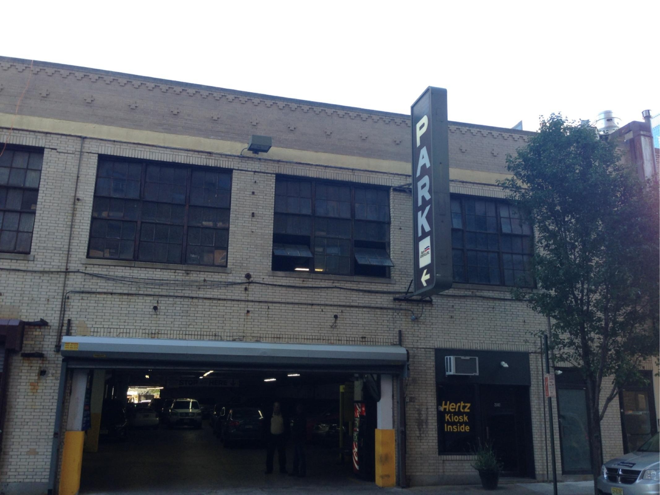 2107 Sansom St Garage - Parking in Philadelphia | ParkMe