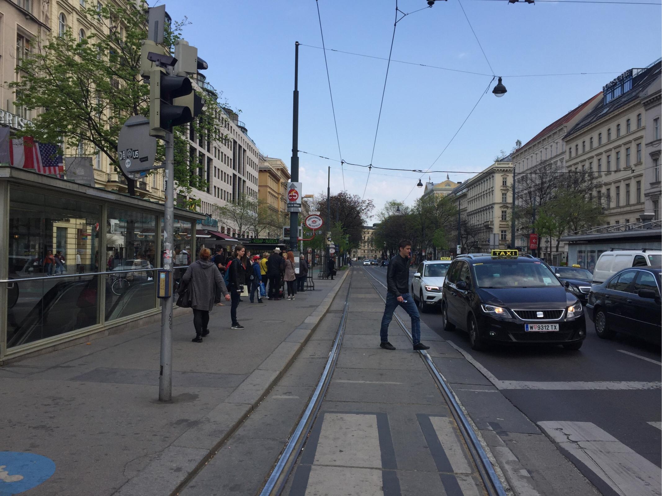 Kärntner Ring - Street Parking in Vienna | ParkMe